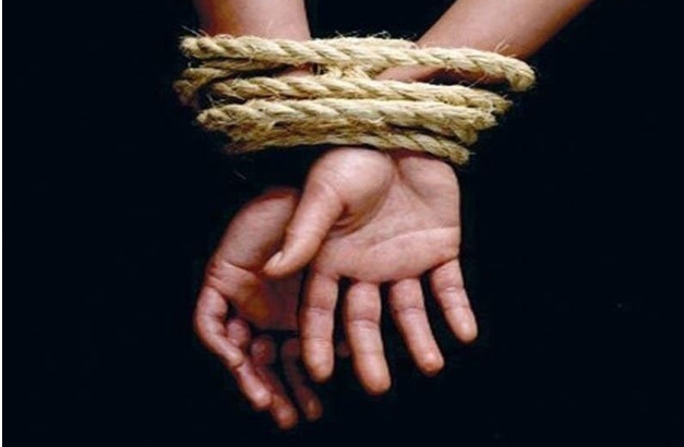 Language Center ninakawan, Chinese trader iginapos; 3 suspek, arestado ...